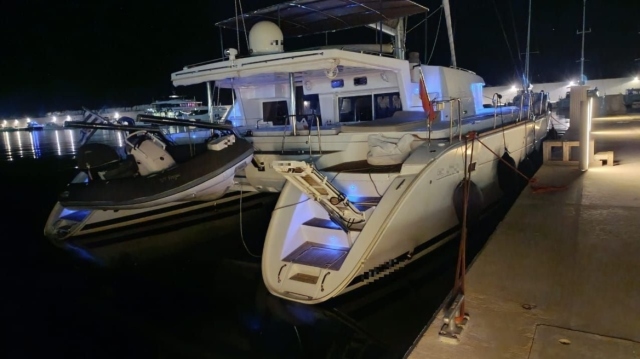 10 Migrants Found and 2 Human Traffickers Arrested in Rhodes - 27 ...