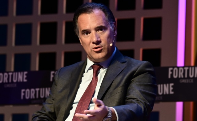 Adonis Georgiadis to Antonis Kanakis: "If you question my ethics again ...