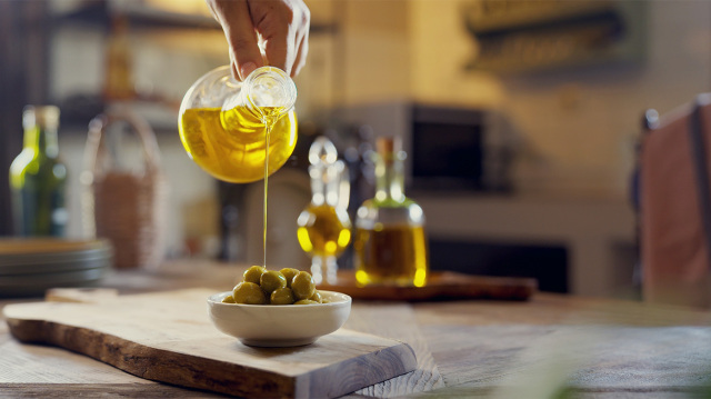 Olive oil: The price of oil in Laconia, Messinia, Crete - ProtoThema ...