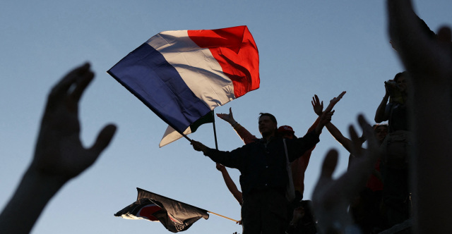 France calls on Israel to withdraw from the neutral zone at the Syrian ...