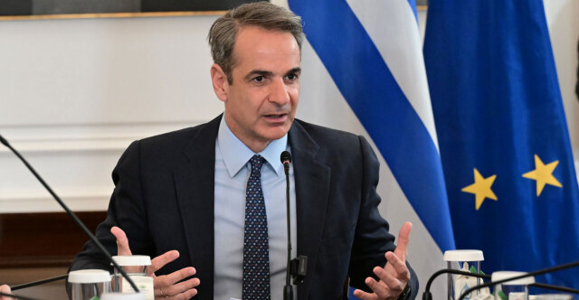 Government: Blue envelopes with 170 projects for 2025 - What the list ...