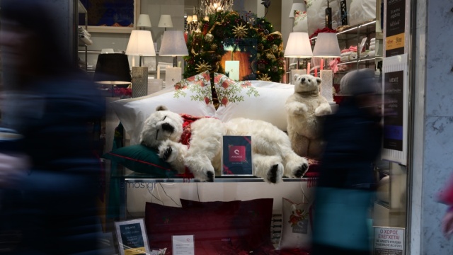 Supermarkets and stores closed today (26/12) due to holiday - What time ...