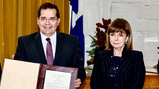 Andreas Boudouvis: To the former Rector of NTUA the prize of FORTH ...