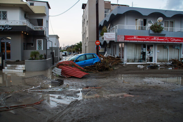 Bora Storm: Rhodes and Limnos declared in state of emergency - ProtoThema English