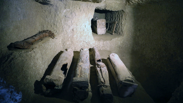 4,000-year-old tombs and statues from the time of Pharaoh Hatshepsut ...