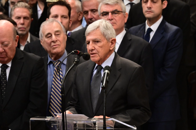 Kostas Simitis: The messages and the absences at the last farewell ...