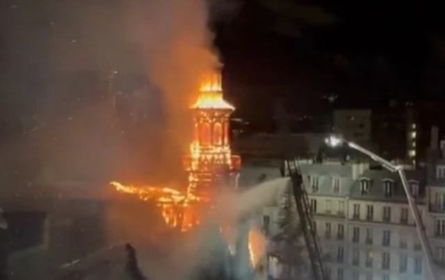 France: Fire at town hall in Paris' 12th arrondissement - Bell tower ...