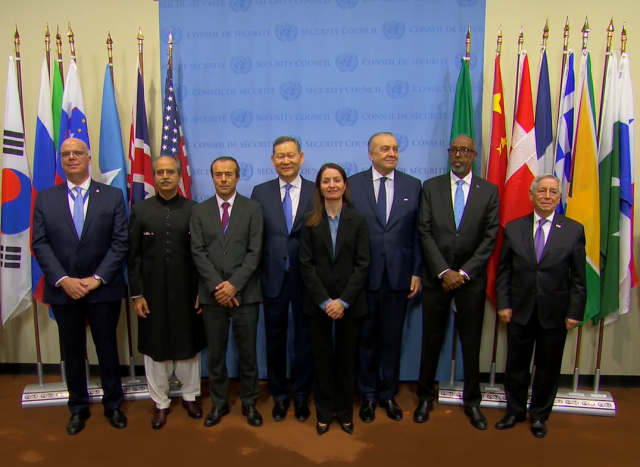 The top 10 Greek shipowners list - ProtoThema English