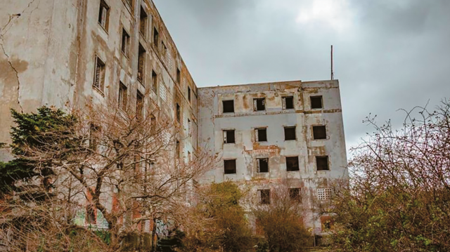 The haunted houses and their legends: From Villa Kazoulis in Kifissia ...