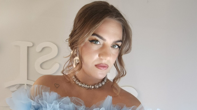 Eleni Bada is the Queen of the Patras Carnival 2025 - ProtoThema English