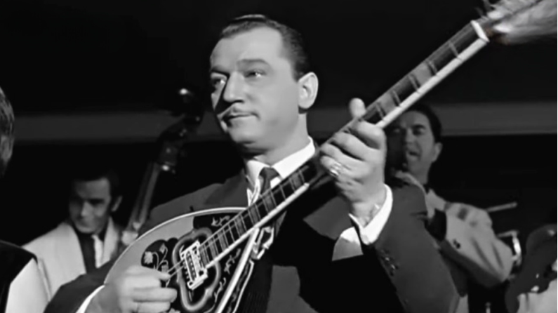 Manolis Xiotis: His swing and mambo in a new music program - ProtoThema ...