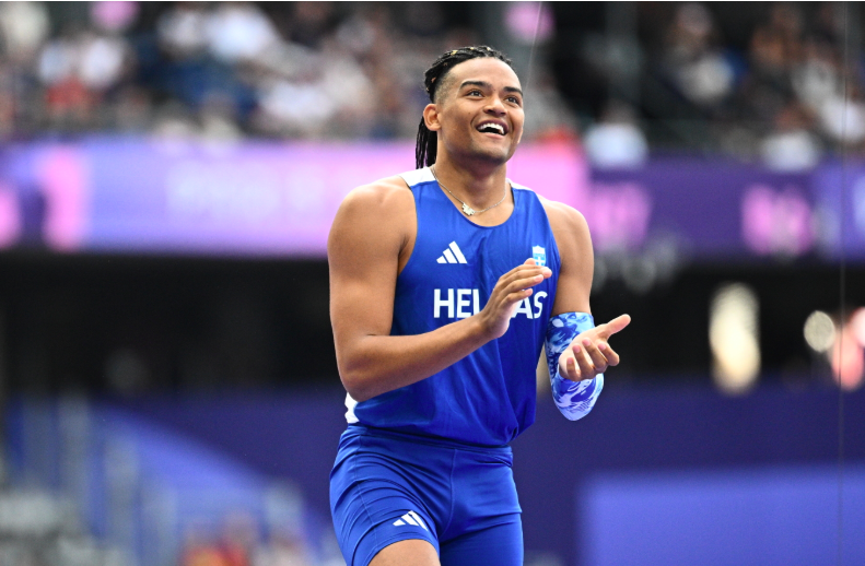 Emmanouil Karalis sets new Greek indoor pole vault record in Berlin ...