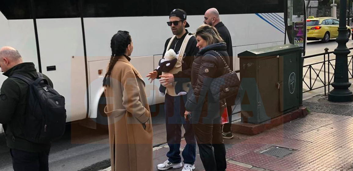 Konstantinos Argyros & Alexandra Nika: Enjoying an afternoon stroll with their son – See the ...