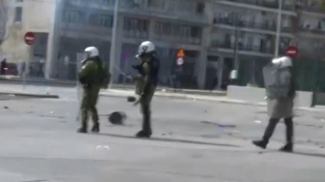 Tempi protest: Serious clashes in Thessaloniki – Watch video ...