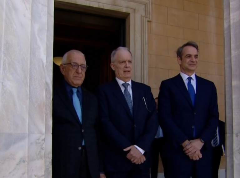 Konstantinos Tasoulas sworn in as President of the Republic - Watch ...