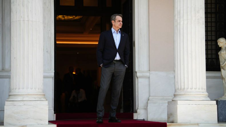 Government sources: Pay raises for uniformed personnel once funding is secured – Announcements ...