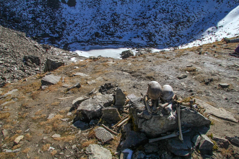 Mystery at Roopkund Lake: How did skeletons of 14 Cretans and other ...