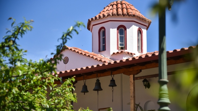 Holy Wednesday: The Holy Unction and the Ceremony of the Washing of the ...