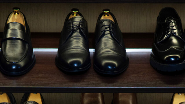 The handmade shoes that CEOs in London love - ProtoThema English