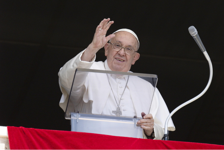 Francis, the "Pope of the Poor": His life as Jorge Mario Bergoglio and ...