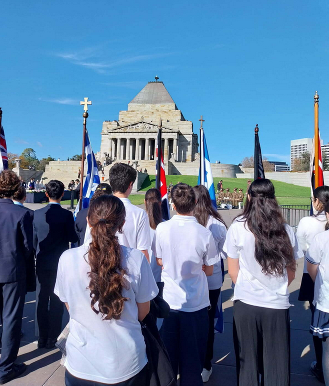 GCM School Students Honour the Anniversary of the Battle of Crete (photos) - ProtoThema English