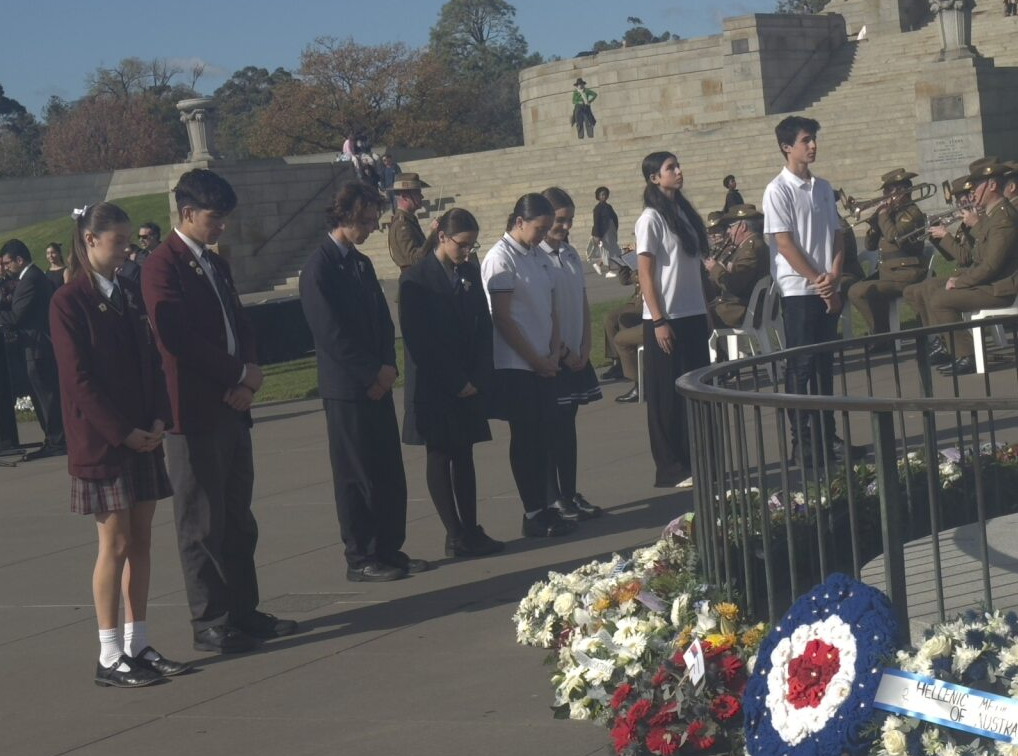 GCM School Students Honour the Anniversary of the Battle of Crete (photos) - ProtoThema English