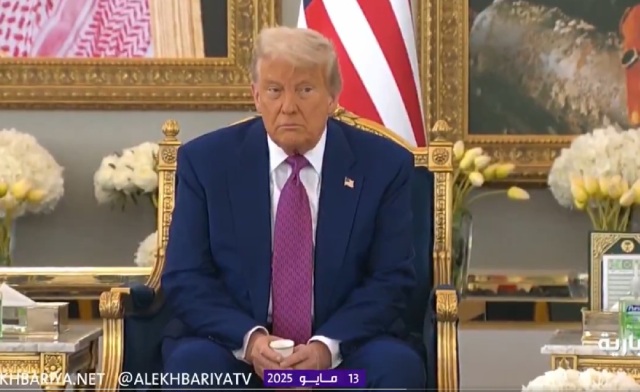 Donald Trump: Did he or did he not drink the coffee offered by the ...