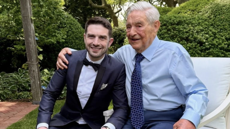 Alex Soros marries Hillary Clinton's top Aide Huma Abedin — See photos ...