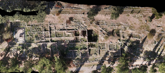 Ministry of Culture: Shielding the archaeological site of Delphi from ...