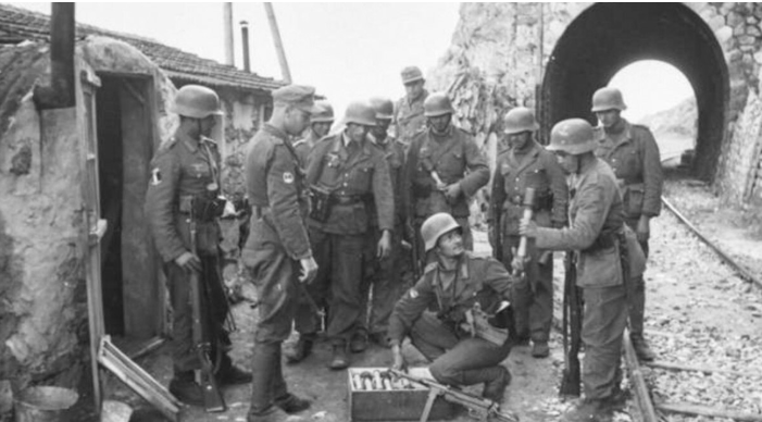 World War II: Arabs and other Muslims alongside the Germans in Greece ...