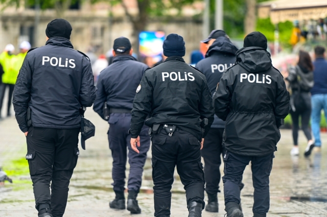 Turkey: 158 soldiers arrested on suspicion of links to the Gulenist ...