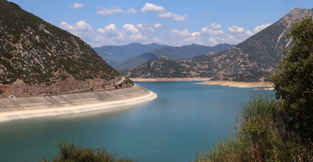 Bloomberg: Greece's plan to tackle water scarcity - Today's meeting at ...