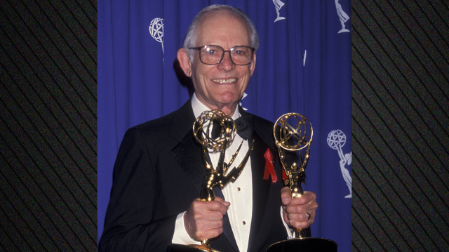 Oscar-winning songwriter Alan Bergman dies at the age of 99 ...