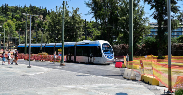 Vasilissis Olgas: “War” over car traffic – The announcement of three ...