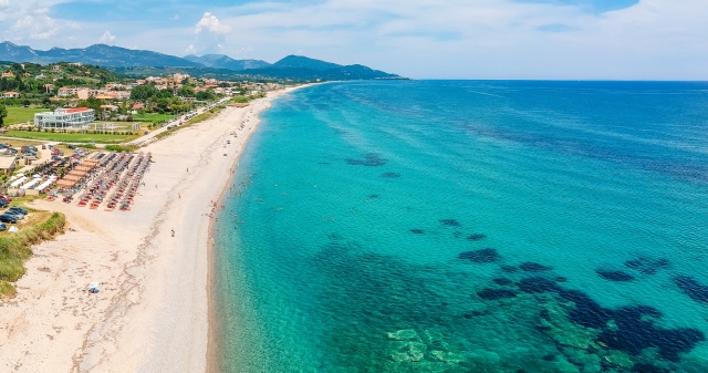 The largest beach in Europe is in Greece and stretches 25 kilometers ...