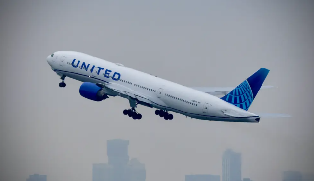 "Mayday, mayday" - The moment when a Boeing 787-8 pilot with 219 ...