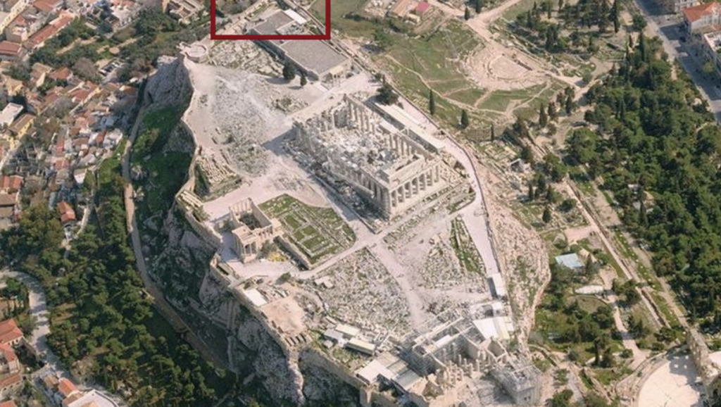 Restoration of the Mycenaean Wall on the eastern side of the Acropolis – See photos - ProtoThema ...
