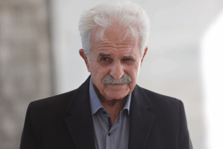 Dionysis Savvopoulos: With tears and songs Greece bids farewell to its ...