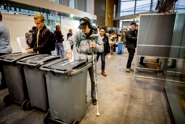 The Dutch go to the polls for the third general election in less than ...