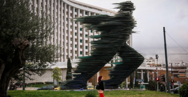 Runner: The history of the iconic sculpture - Why he was called "The ...