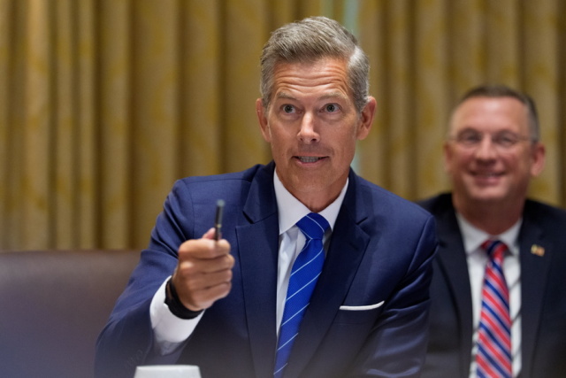 Richard Hsiao: The 24-year-old new owner of Aris B.C. – His friendship ...