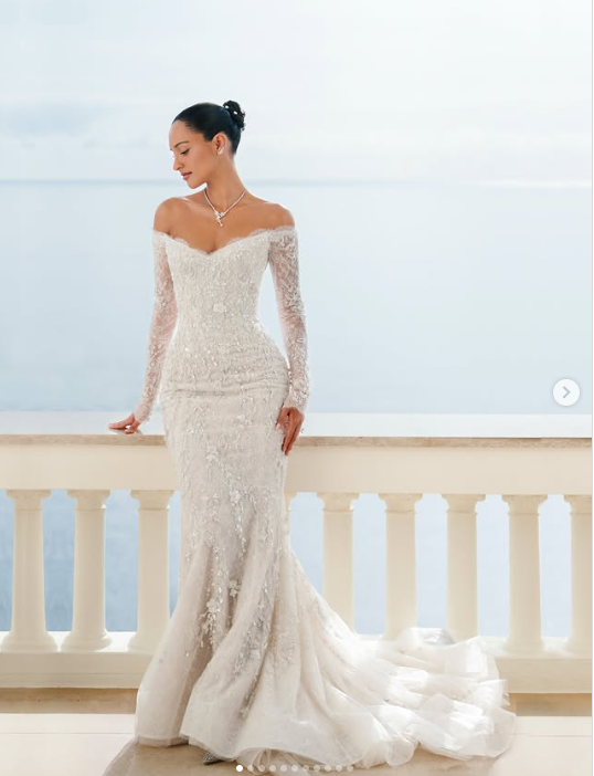 Leclerc’s glamorous wedding in Monaco: The couple takes a ride in a ...