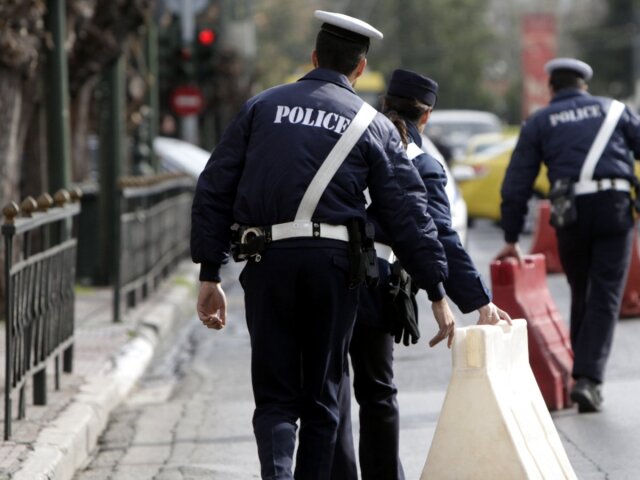 Traffic regulations on the Athens-Lamia highway - ProtoThema English